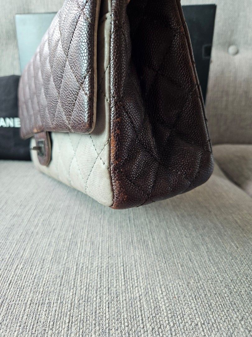 Chanel Classic Flap Reissue Caviar 226, Luxury, Bags & Wallets on Carousell