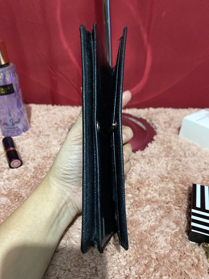 Daks Wallet - Bifold, Luxury, Bags & Wallets on Carousell