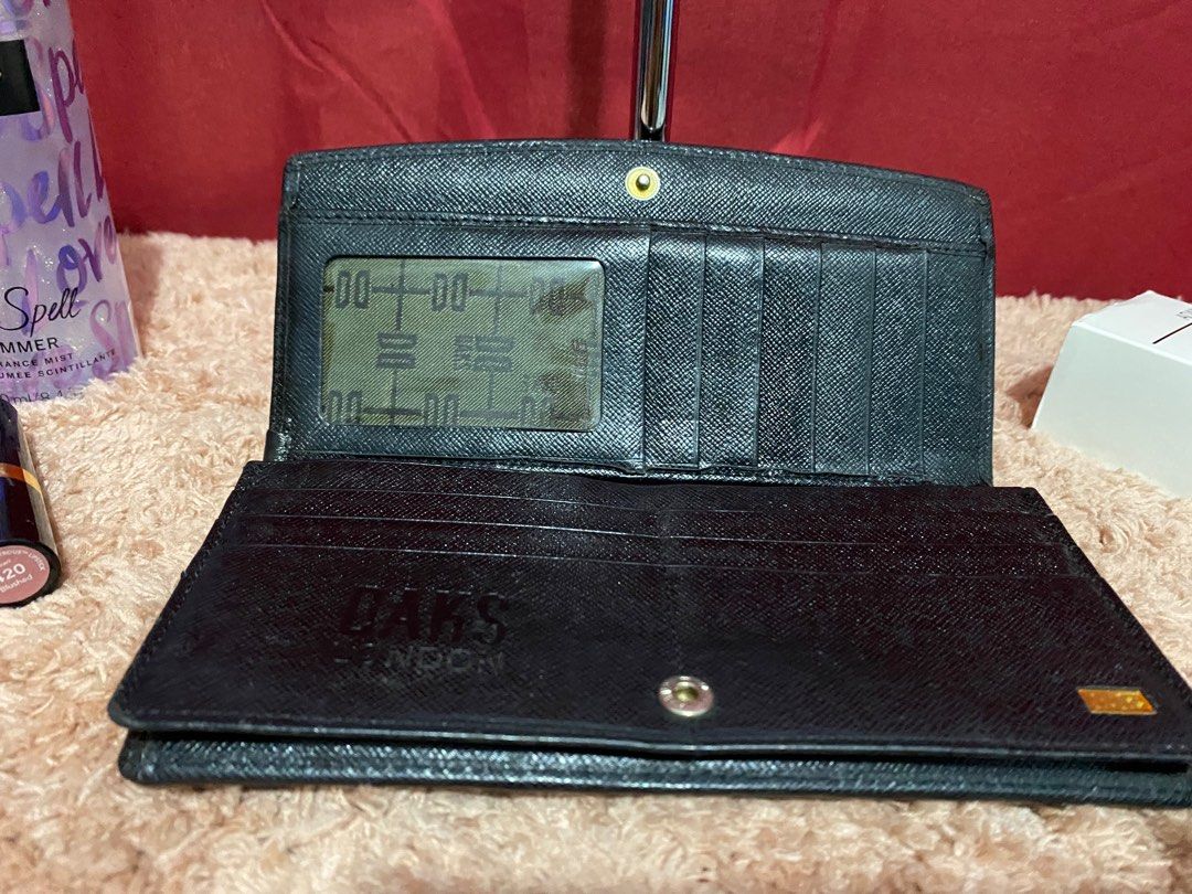 Daks Wallet - Bifold, Luxury, Bags & Wallets on Carousell