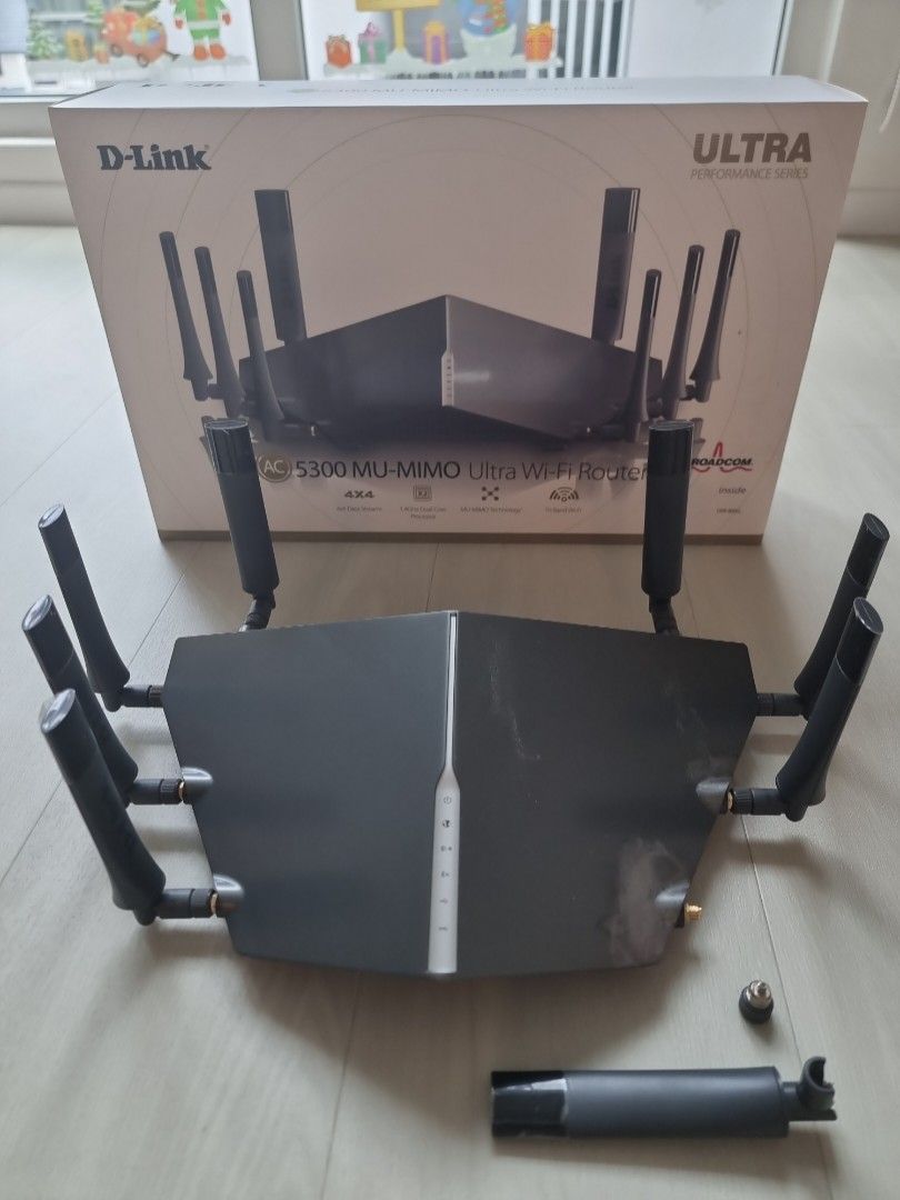 D-Link Gaming Router (DIR-895L) AC5300 MU-MIMO Ultra Tri-band WiFi ...