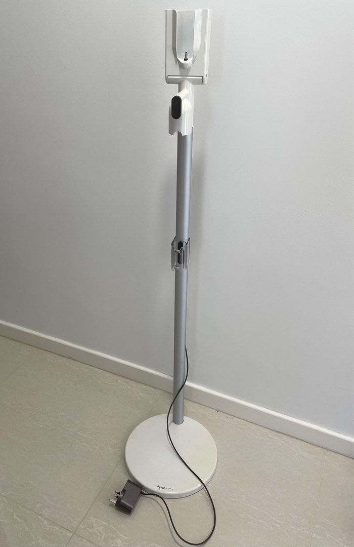 Dyson v11 floor dok, TV & Home Appliances, Vacuum Cleaner ...