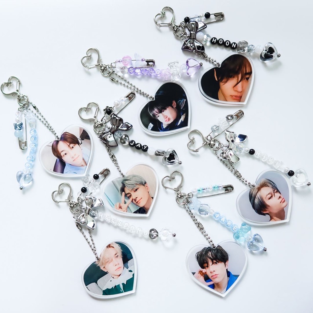 enhypen acrylic keychains, Hobbies & Toys, Stationery & Craft, Handmade ...