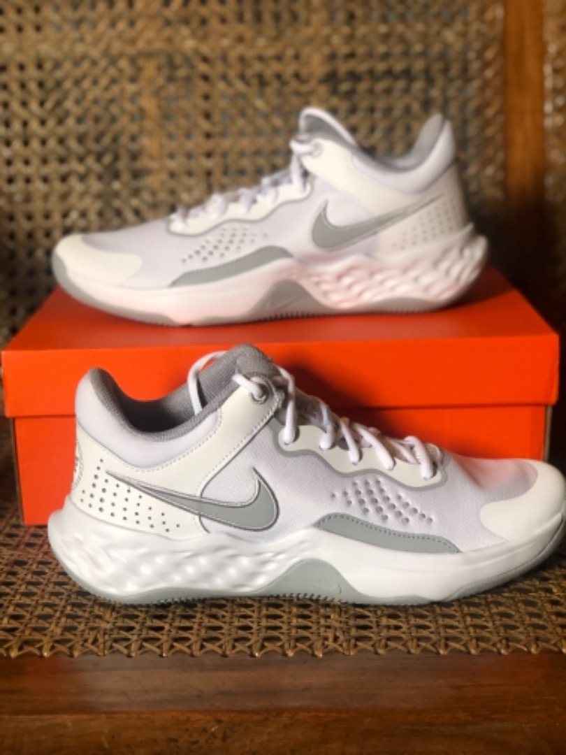 Fly by Mid 3, Men's Fashion, Footwear, Sneakers on Carousell