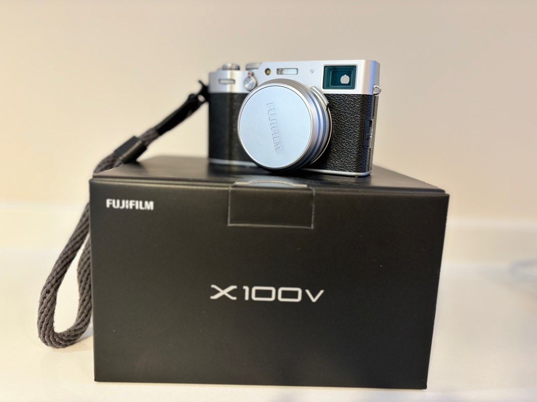 Fujifilm X100V （Made in Japan）, Photography, Cameras on Carousell