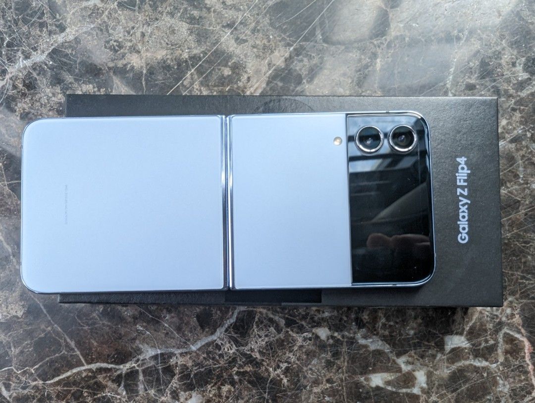 Galaxy Z Flip 4 Blue 128GB, Mobile Phones & Gadgets, Mobile Phones ...