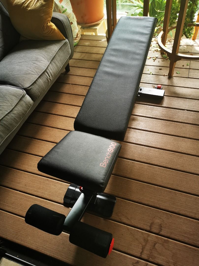 Gym bench and weights, Sports Equipment, Exercise & Fitness, Weights ...