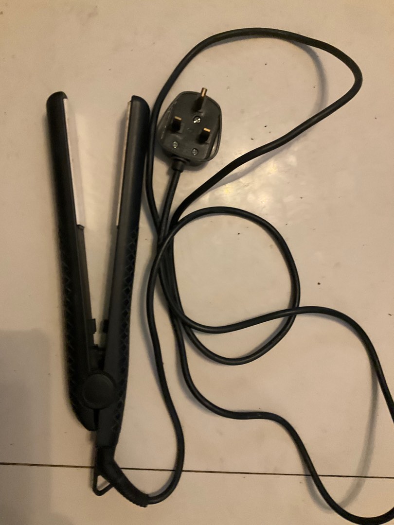 Heavy duty Hair Straightener, Beauty & Personal Care, Hair on Carousell