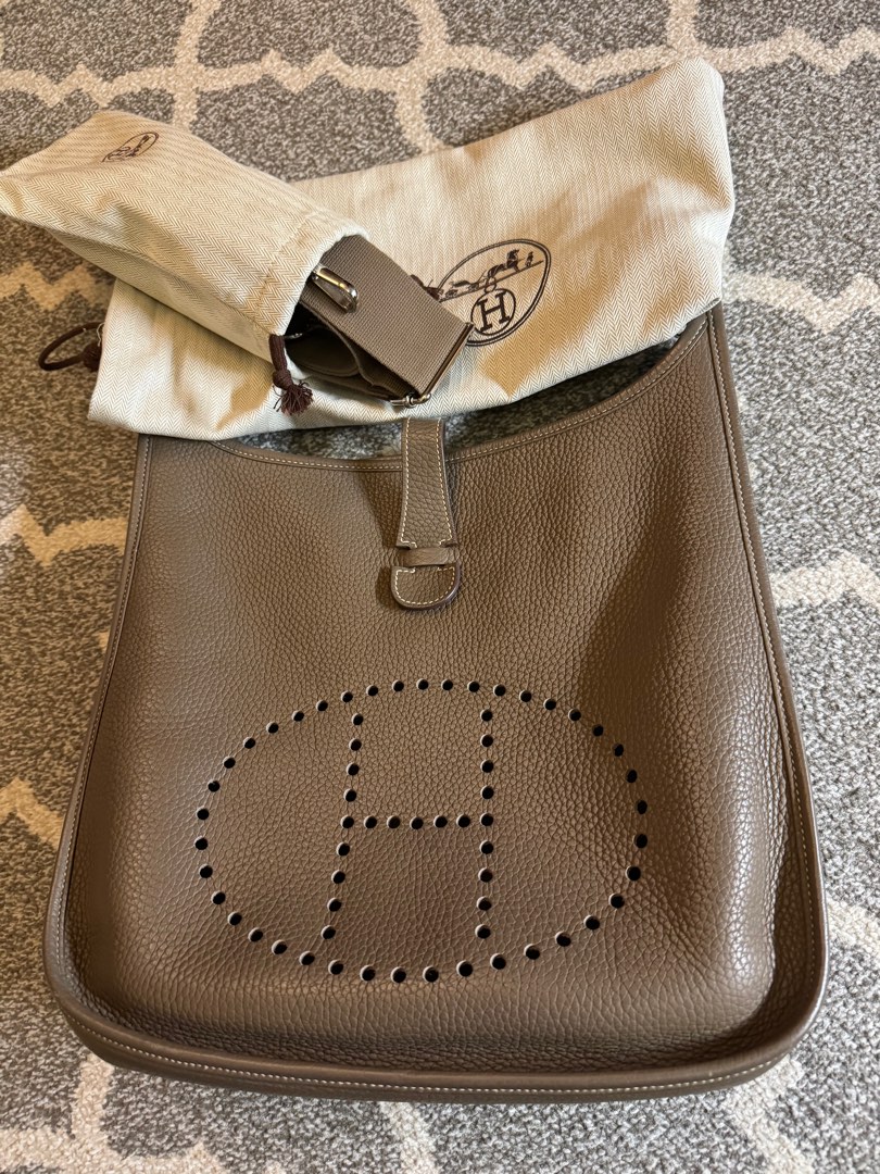 Hermes ( Gm) Evelyn III , 2nd generation bag, 名牌, 手袋及銀包 - Carousell