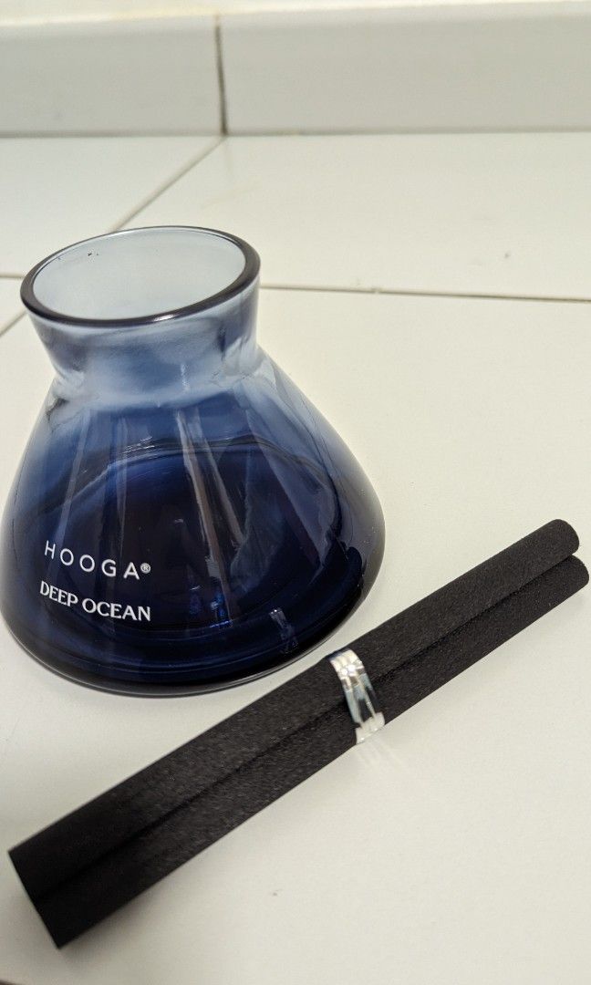 Hooga aesthetic flask, Furniture & Home Living, Home Decor, Vases ...