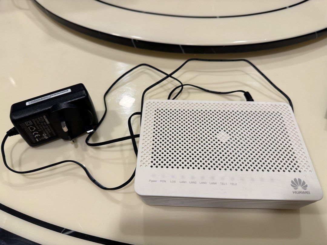 Huawei echolife Hg8240H5 GPON terminal modem, Computers & Tech, Parts ...