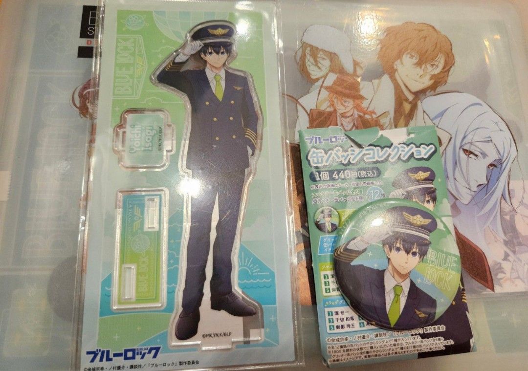 Isagi (Blue Lock) pilot standee + badge, Hobbies & Toys, Memorabilia ...