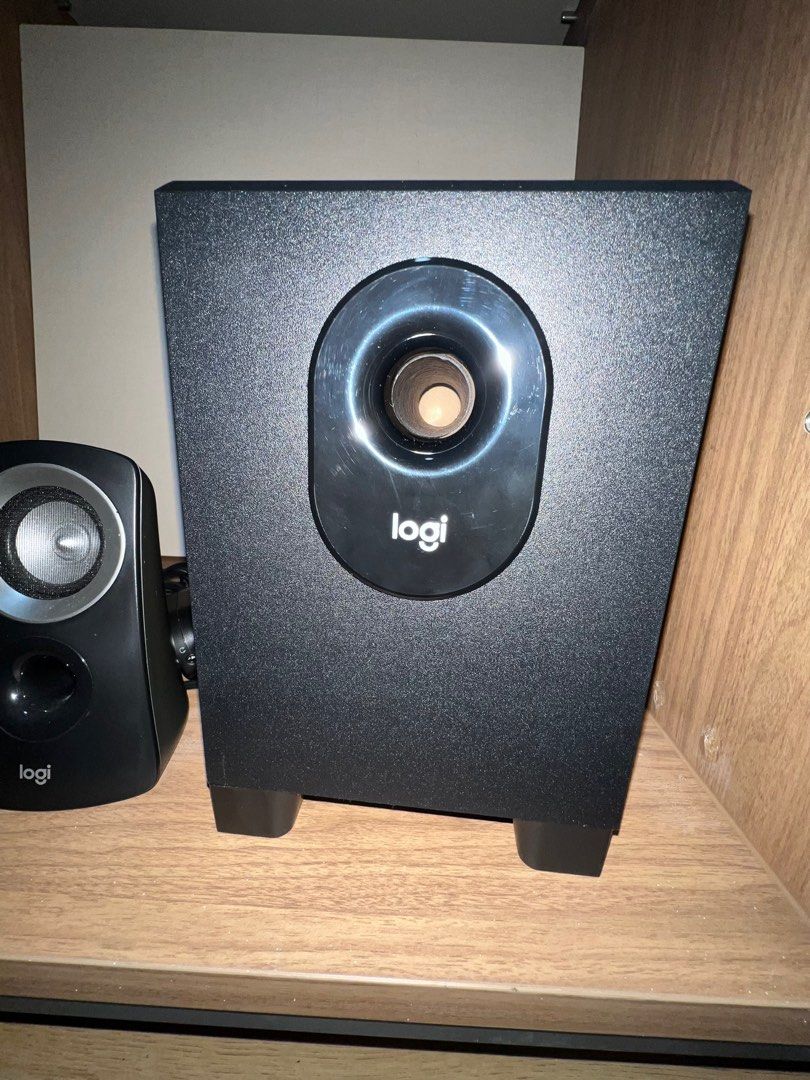 Logi Desktop speaker & subwhooper, Audio, Soundbars, Speakers ...
