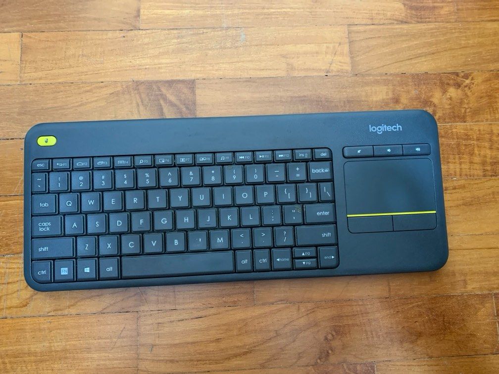 Logitech Wireless Keyboard K400 Computers And Tech Parts And Accessories Computer Keyboard On