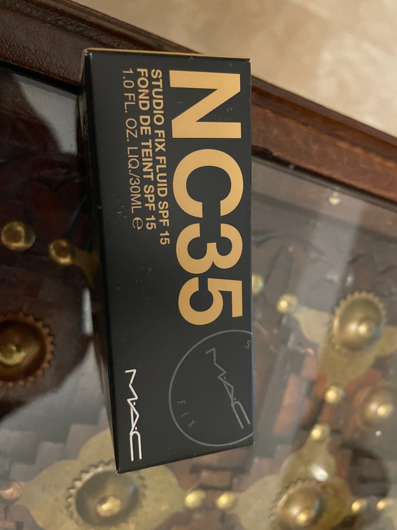 MAC foundation - Studio fix fluid SPF 15, Beauty & Personal Care, Face ...
