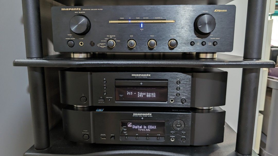 Marantz amplifier PM-7001 KI Edition, CD-6006 CD Player and NA-7004 ...