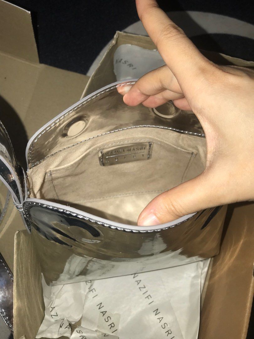 Nazifi Nasri x Kulet 2in1 Bag, Women's Fashion, Bags & Wallets, Cross ...