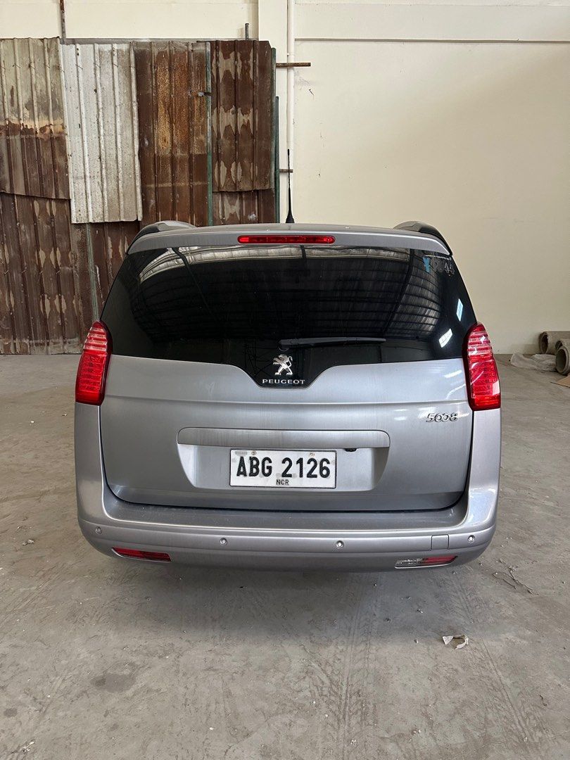 Peugeot 5008