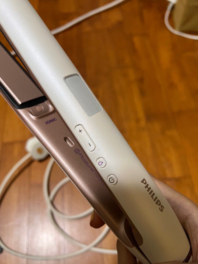 Phillips Ionic Hair Straightener, Beauty & Personal Care, Hair on Carousell
