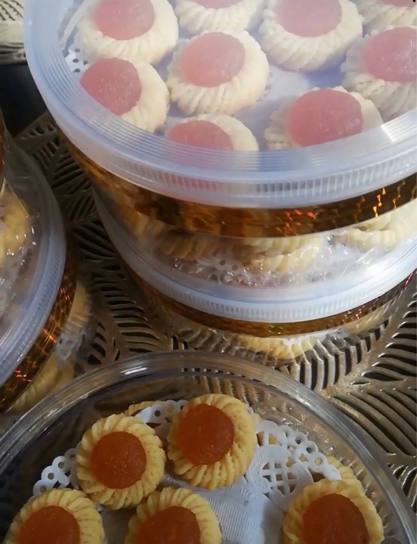 Pineapple Tarts Sepit Nenas Hari Raya 2025 cookies, Food & Drinks ...