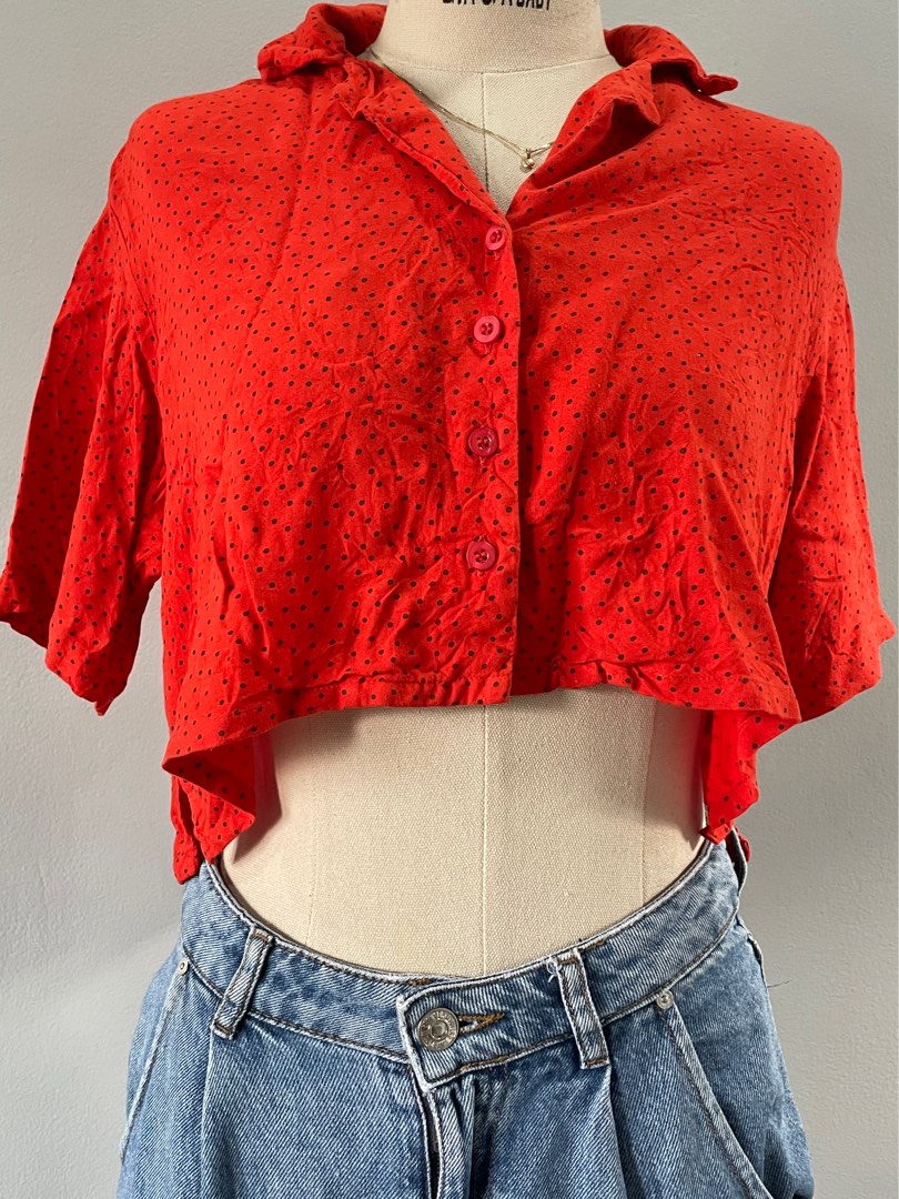 Red Croptop buttondown, Women's Fashion, Tops, Blouses on Carousell