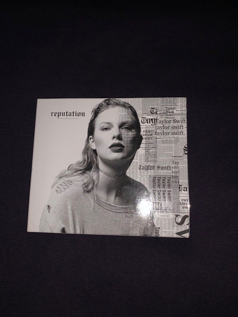 reputation (Taylor Swift CD with signed poster), Hobbies & Toys, Music ...