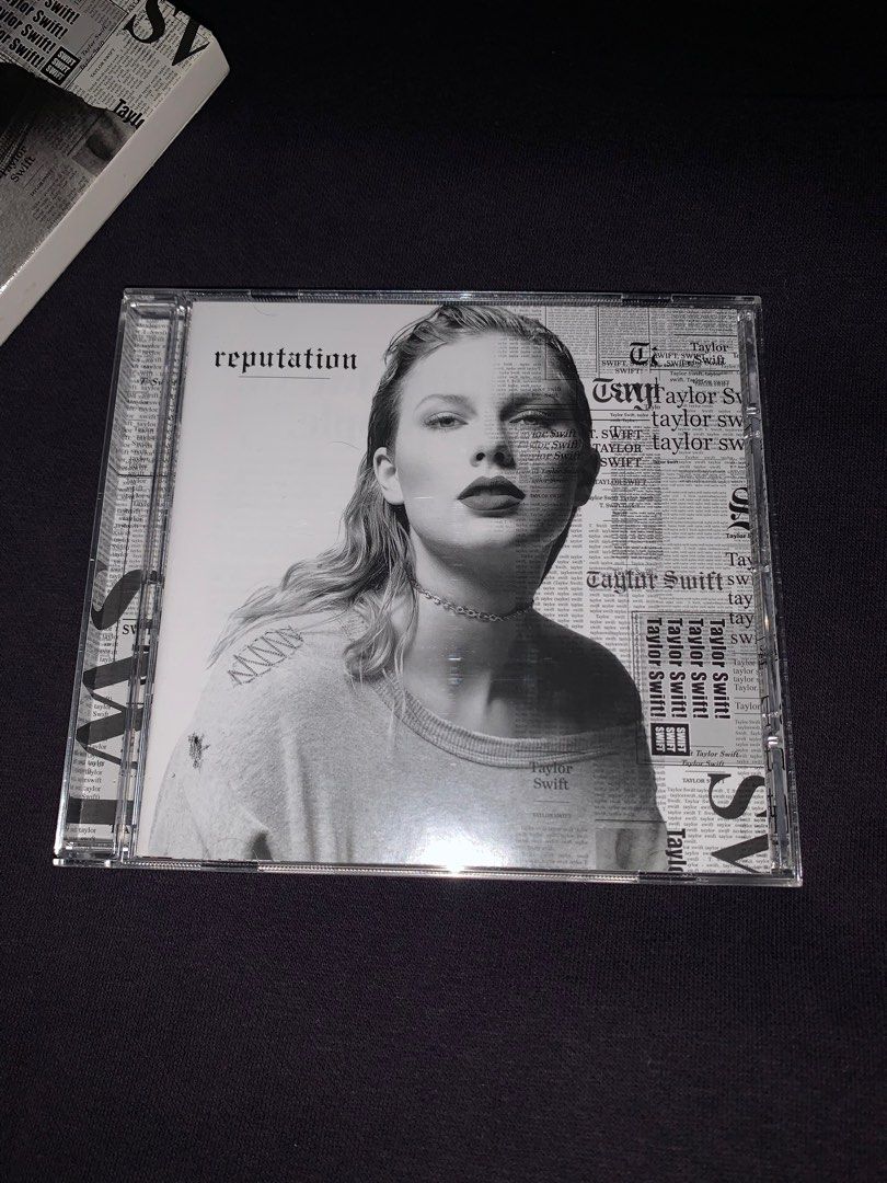 reputation (Taylor Swift CD with signed poster), Hobbies & Toys, Music ...