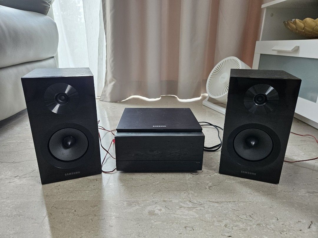 Samsung Mini Micro Audio System - E460D, Audio, Soundbars, Speakers ...