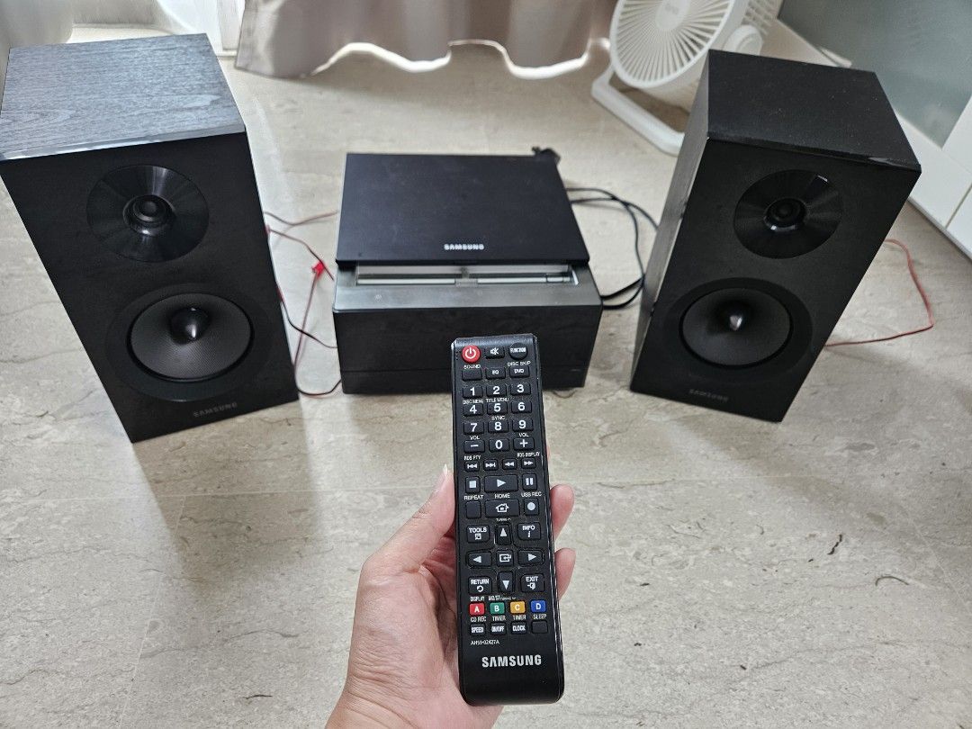 Samsung Mini Micro Audio System - E460D, Audio, Soundbars, Speakers ...