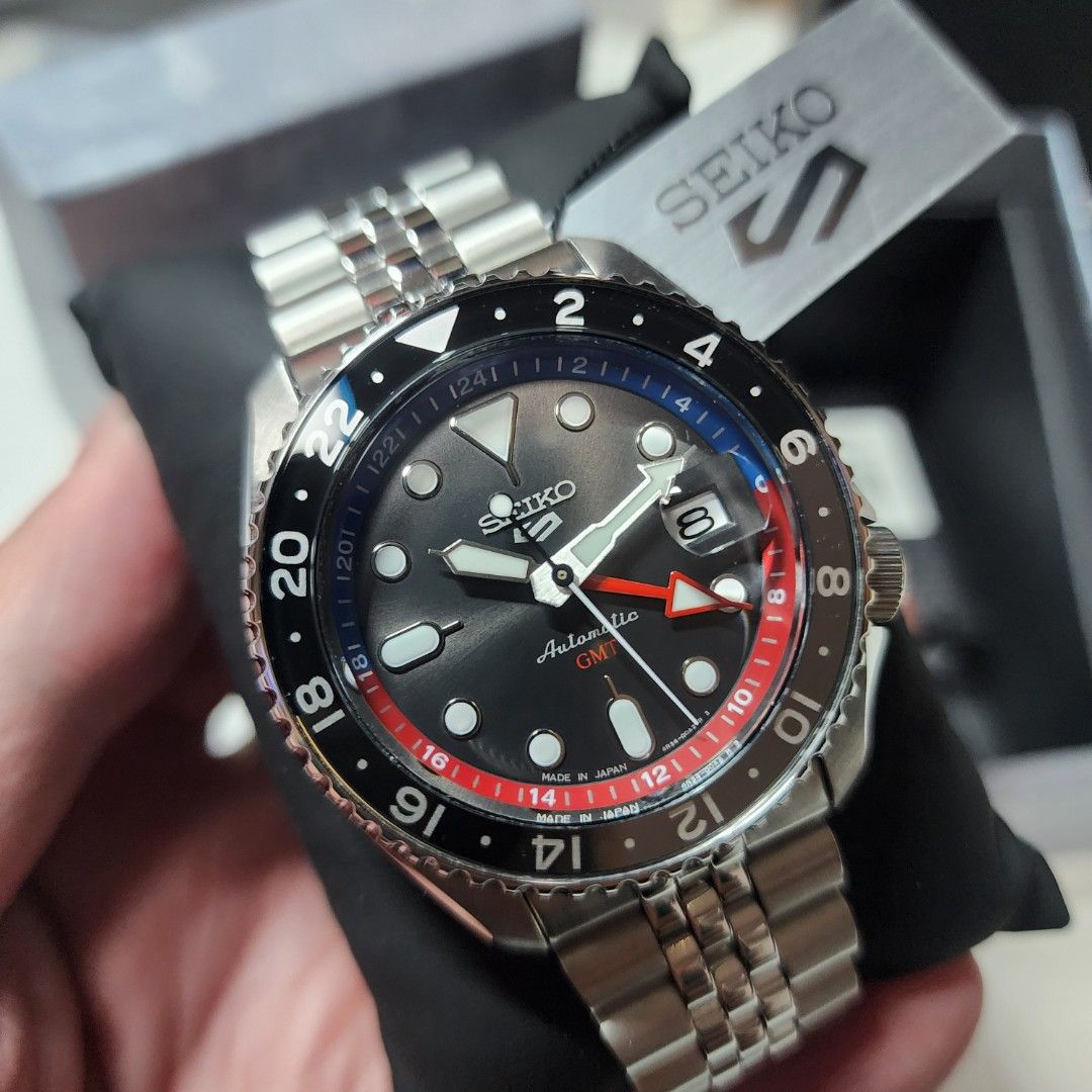 Seiko 5 Sports SKX GMT Charcoal gray dial with red and blue accents U.S ...