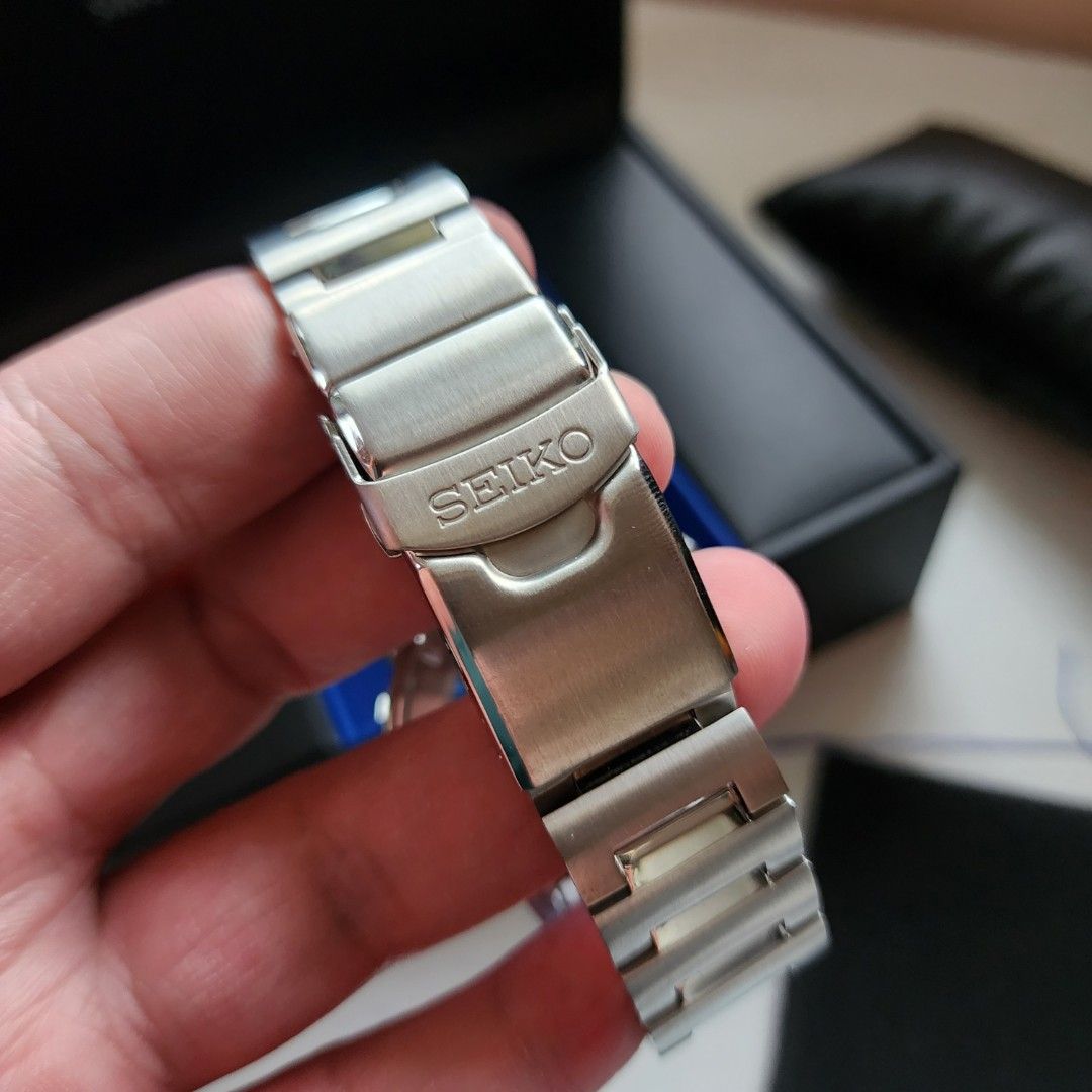 Seiko Prospex Monster Happy Feet Save the Ocean Special Edition SRPG57 ...