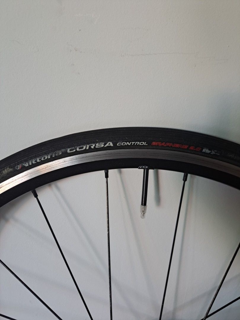 Shimano RS-11 rim brake wheelset for road bike (tyres and tubes ...