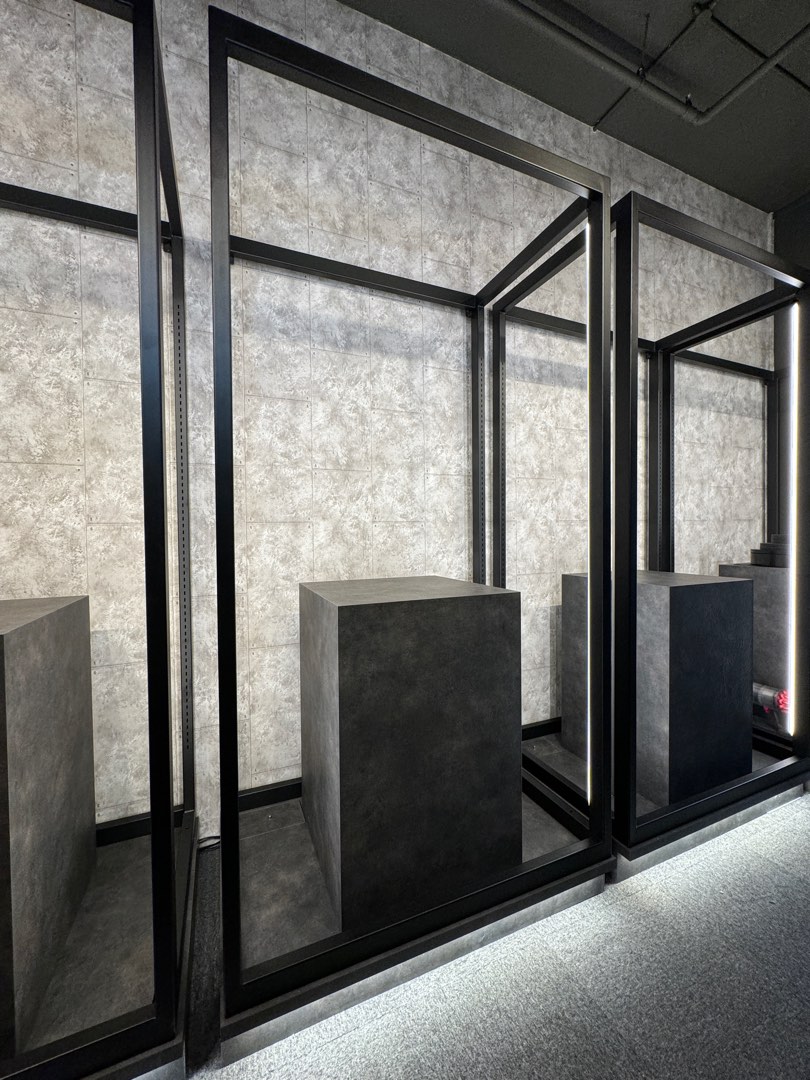 Showroom Customized Display Racks. Solid Stainless Steel with LED ...