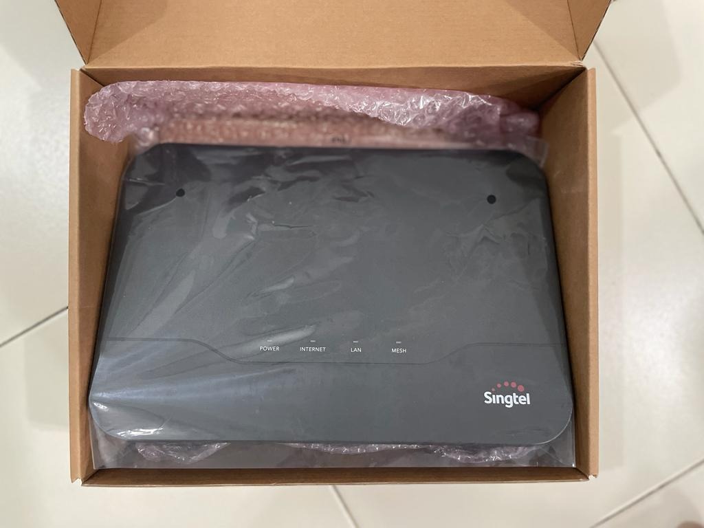 Singtel Mesh Router (Wireless Dual Band), Computers & Tech, Parts ...