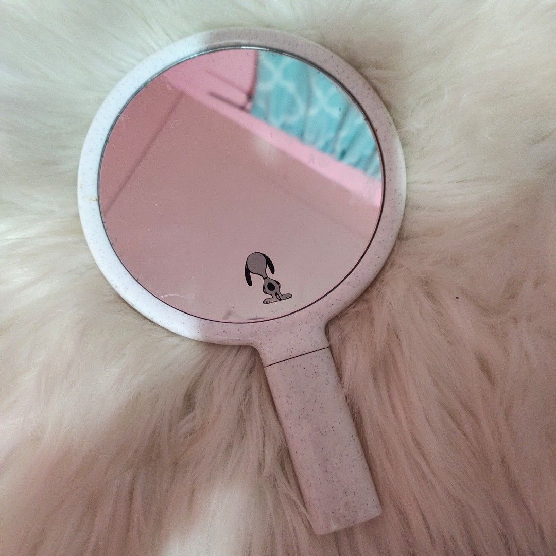 Snoopy Hand Mirror, Hobbies & Toys, Memorabilia & Collectibles, Fan ...