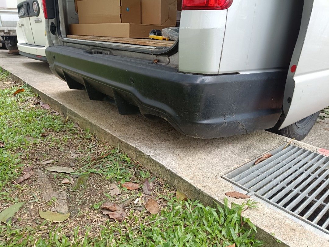 Hiace bumper, Car Accessories, Accessories on Carousell