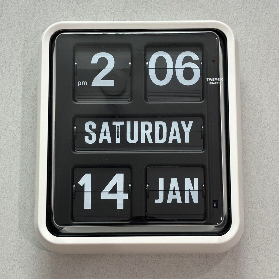 Twemco Flip Clock, Furniture & Home Living, Home Decor, Clocks on Carousell