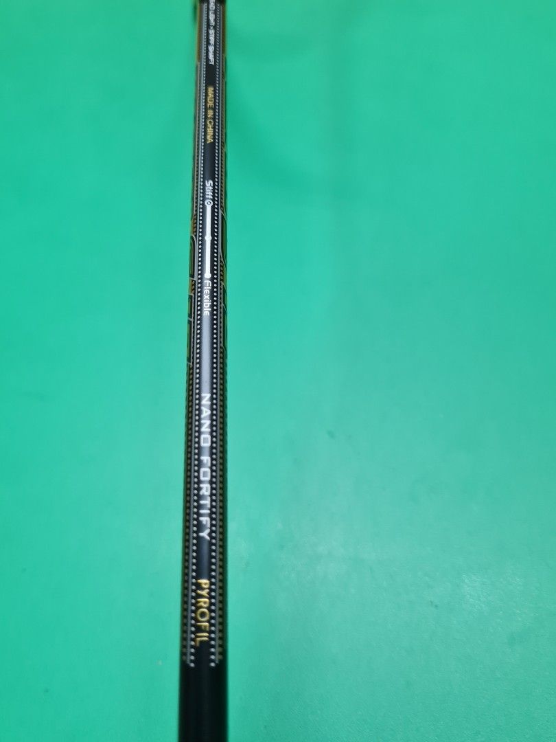 Victor AERO-SWORD JetSpeed S10 4U Black/Gold, Sports Equipment, Sports ...