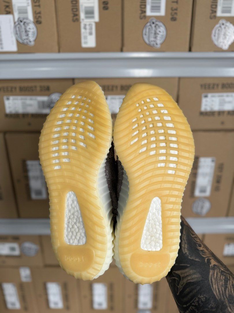 VNDS YEEZY ZYON 9US, Men's Fashion, Footwear, Sneakers on Carousell