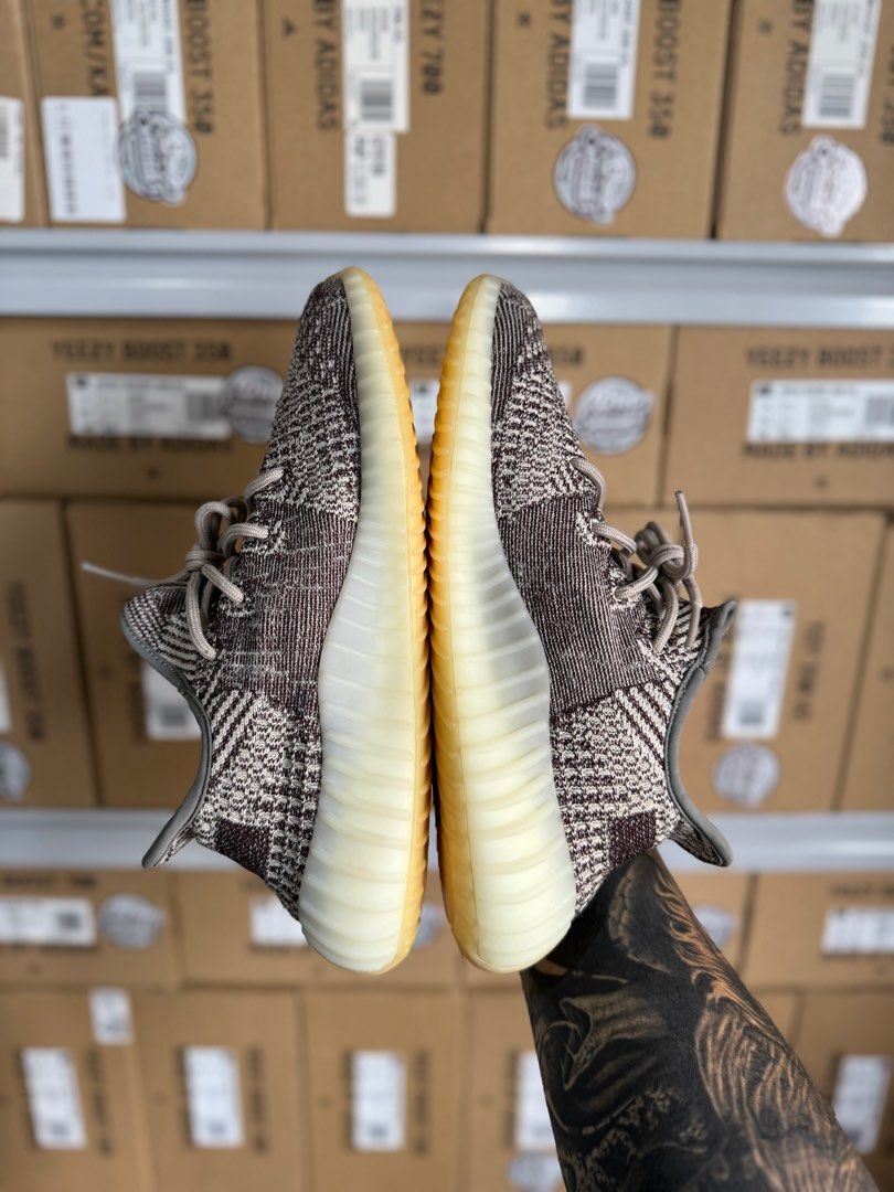 VNDS YEEZY ZYON 9US, Men's Fashion, Footwear, Sneakers on Carousell