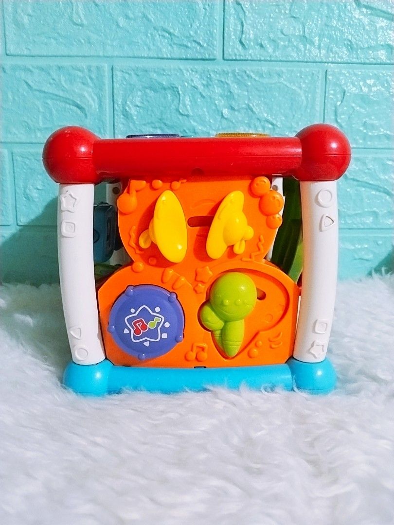 VTech Busy Learners Activity Cube (Tune and Learn), Babies & Kids ...