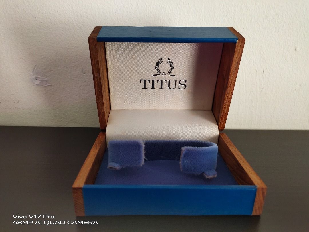 Vtg Titus Men Watch Box, Men's Fashion, Watches & Accessories ...
