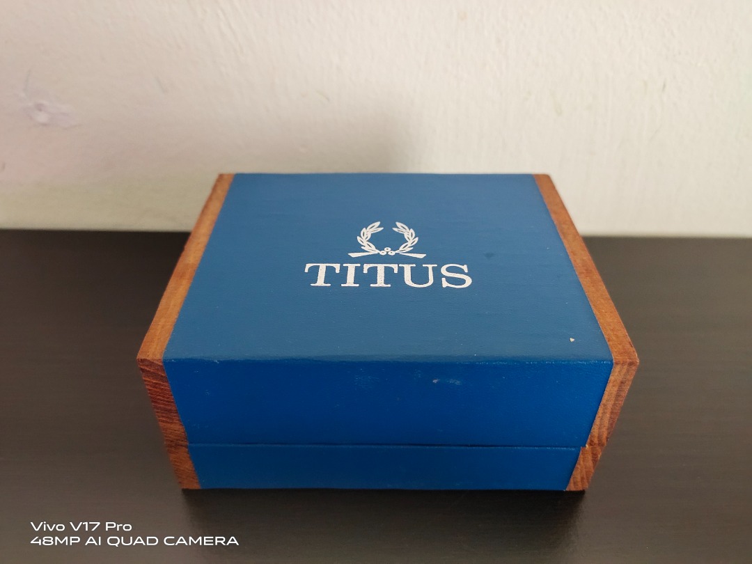 Vtg Titus Men Watch Box, Men's Fashion, Watches & Accessories ...