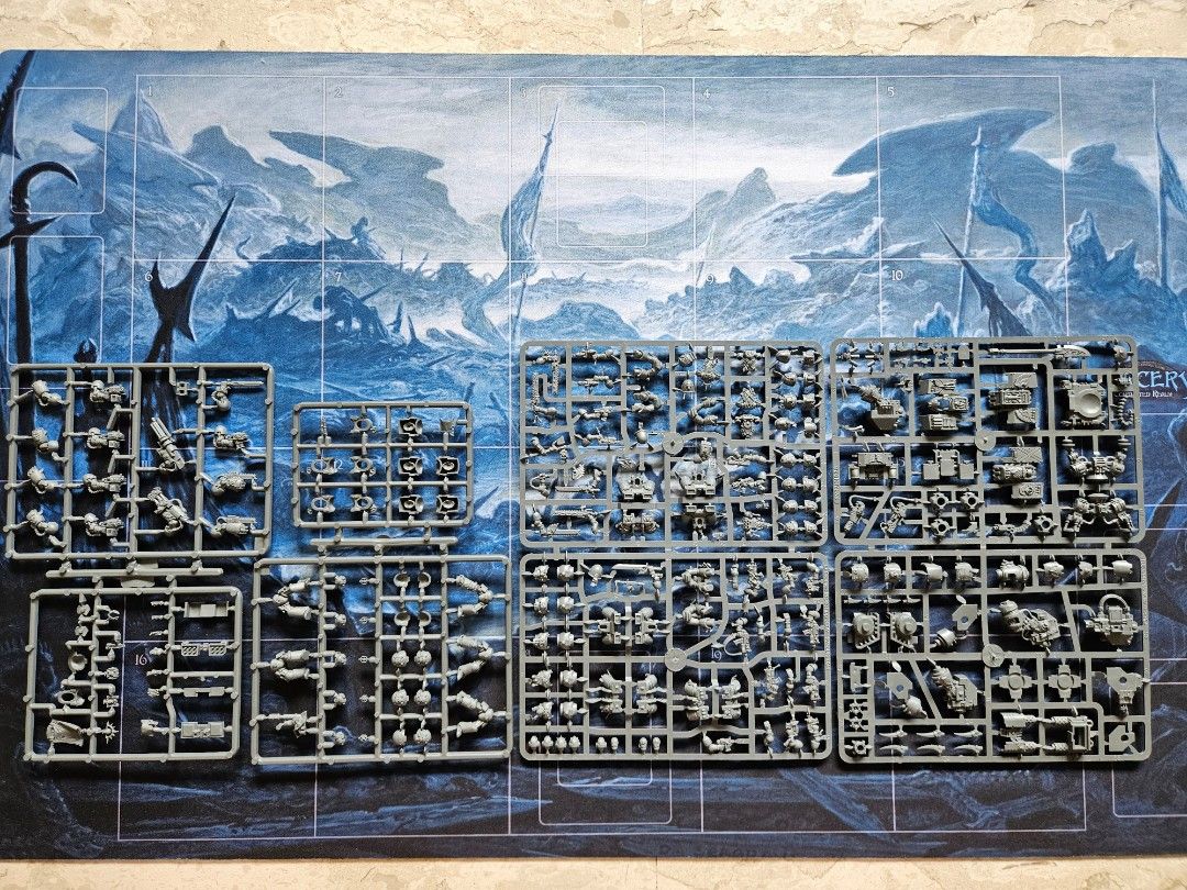 Warhammer 40k Blood Angel Spruce, Hobbies & Toys, Toys & Games on Carousell