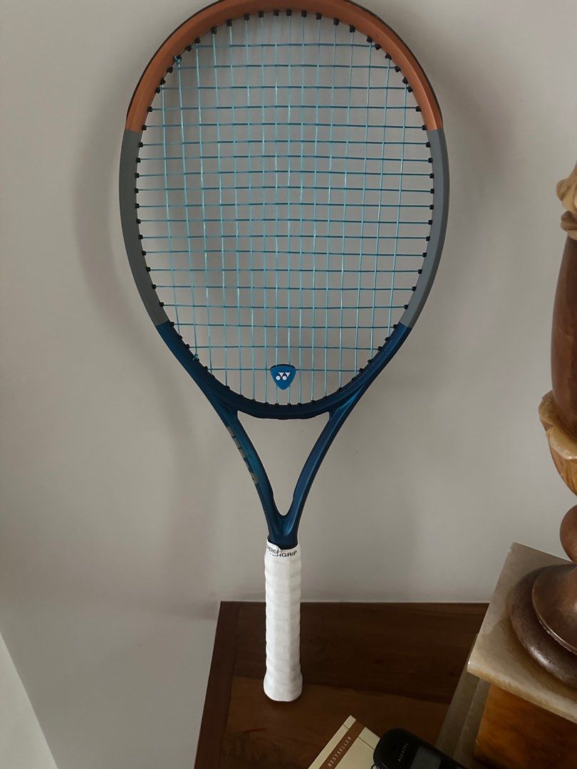 Wilson Clash V1 Roland Garros Limited Edition, Sports Equipment, Sports ...