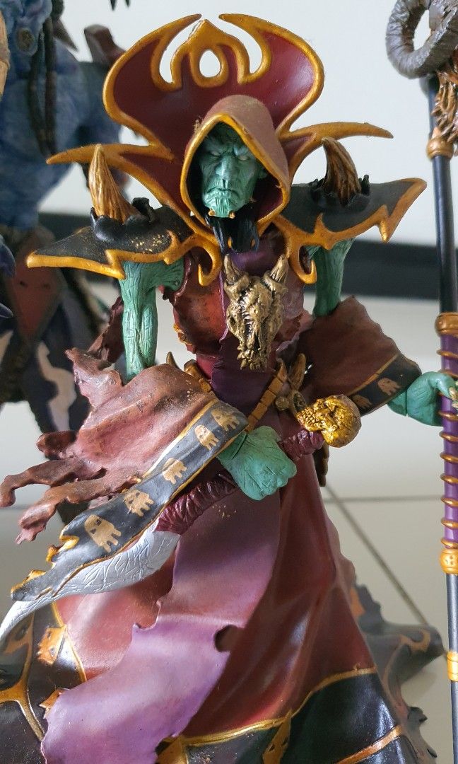 World of Warcraft Tauren Shaman Jungle troll priest undead warlock set ...