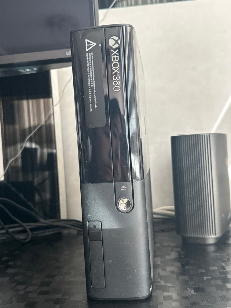 Xbox 360 with Kinect Console, Video Gaming, Video Game Consoles, Xbox ...