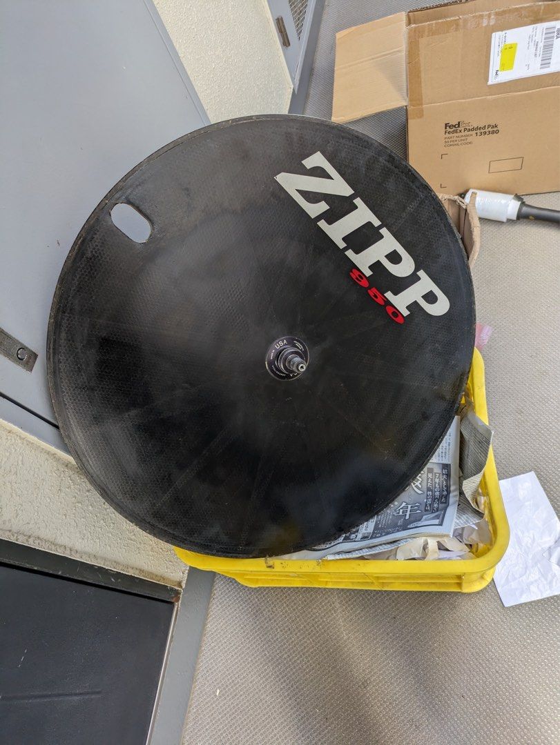 Zipp 950 Track Rear disc wheel, Sports Equipment, Bicycles & Parts ...