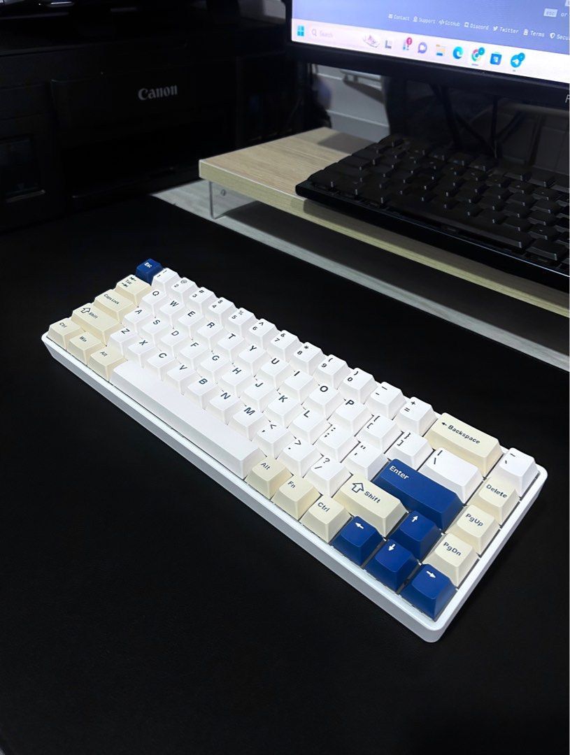 65% Custom Mechanical Keyboard (Soymilk keycaps), Computers & Tech, Parts & Accessories ...