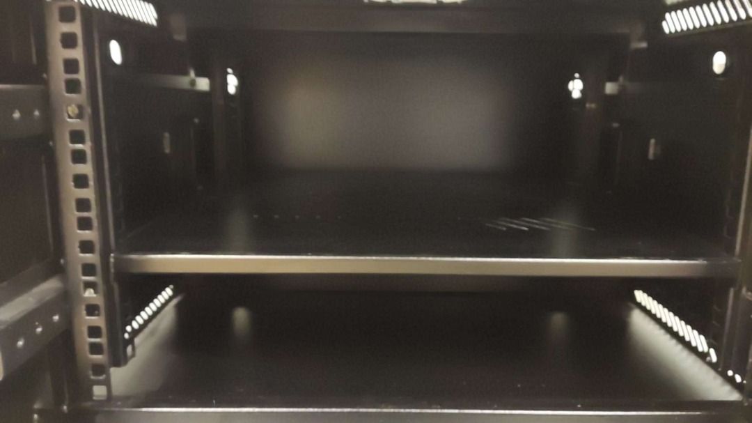 6U Wall mounted server rack + fixed server shelf 19吋掛牆網絡機櫃 + 附加固定伺服器機架 ...