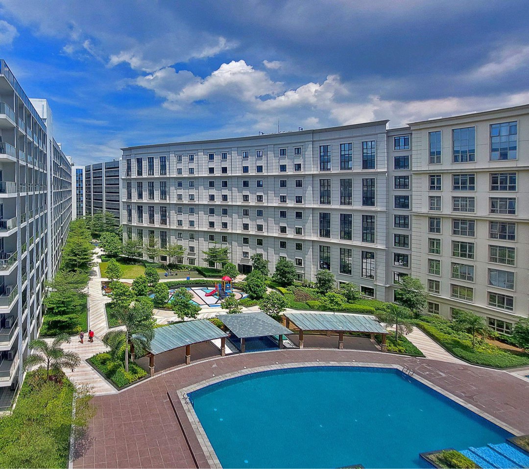 81 NEWPORT BOULEVARD - PASAY CITY / OFFER 5% DOWNPAYMENT TO MOVE IN ...